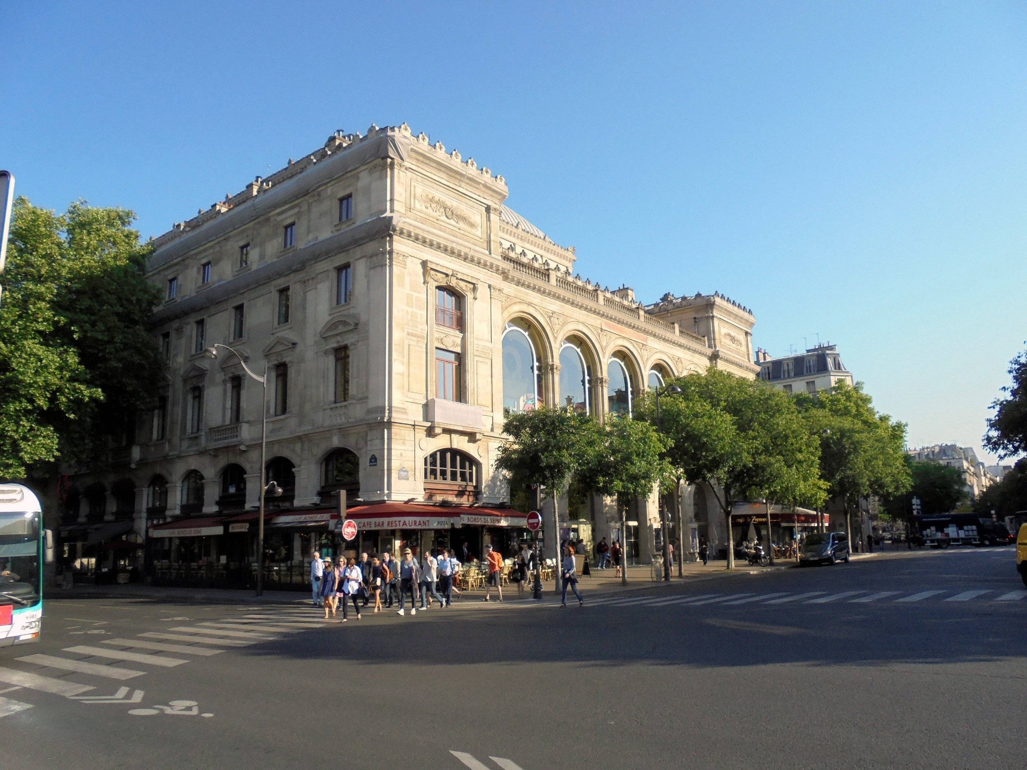 Châtelet : Le Cœur Battant de Paris - Histoire, Culture et Vie Urbaine ...